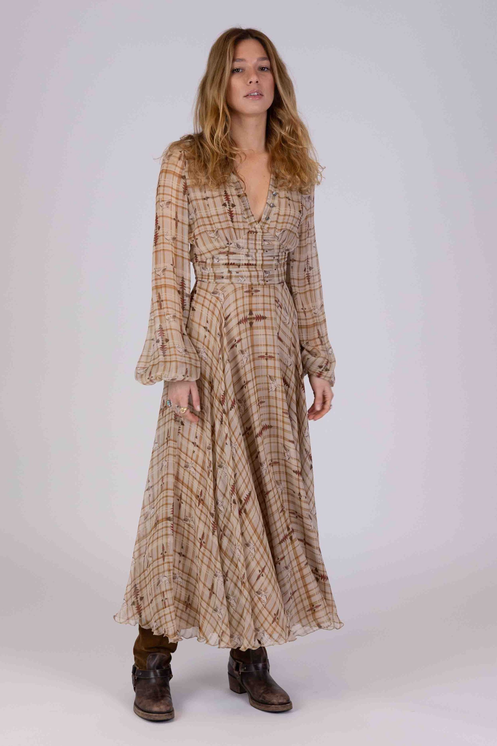 Longuette Crépon Dress with Collar and Basque – Whale Ethnic Tartan PC ...