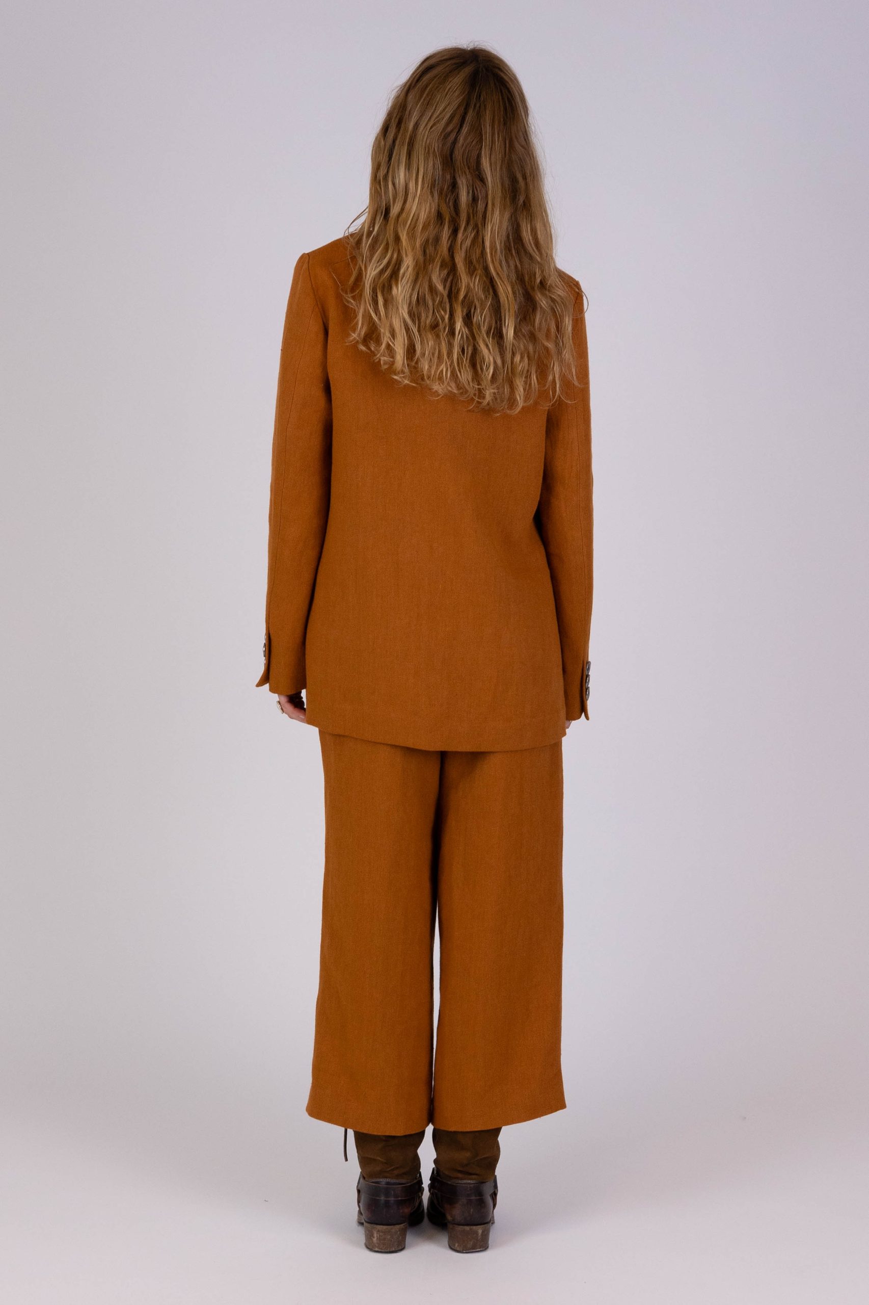 Structured Blazer in Linen – Pumpkin – Otra Vez